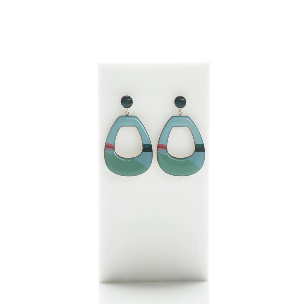 Pili Pala Peninsula Fun Frame & Stud Earrings – Willunga Gallery